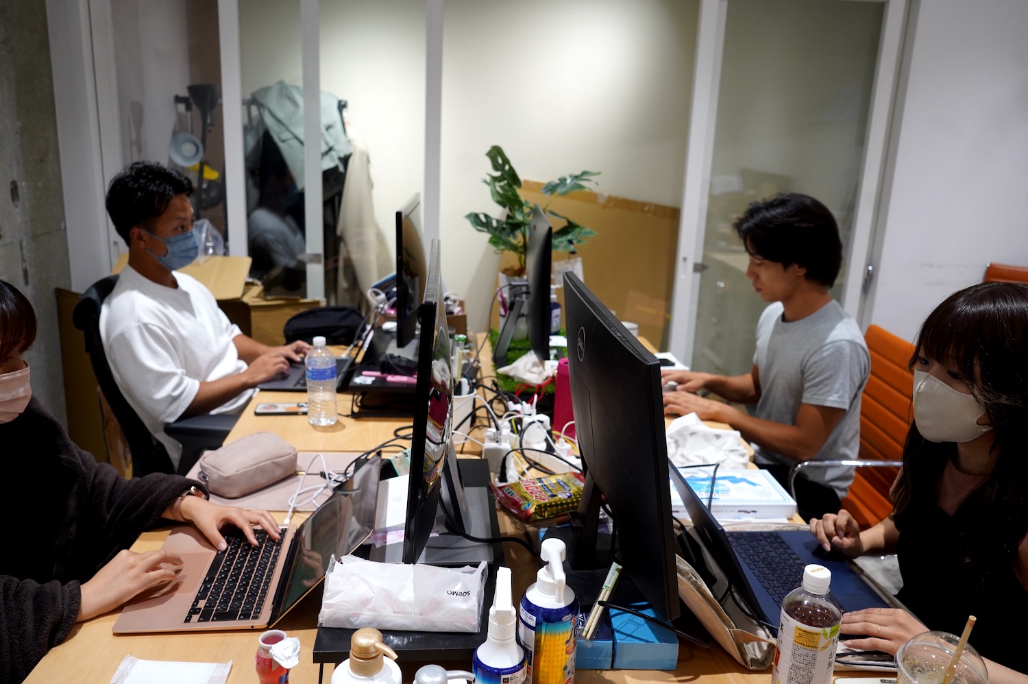 話題のSNSマーケに関われる。成長したいあなた、必見です！ - 株式会社iHackのセールス・事業開発の採用 - Wantedly