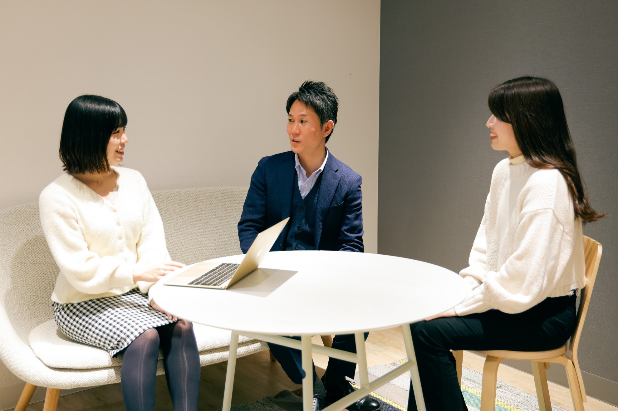 AI英語学習アプリabceedを提案する法人営業┃東証グロース上場企業 - 株式会社Globeeの法人営業の採用 - Wantedly