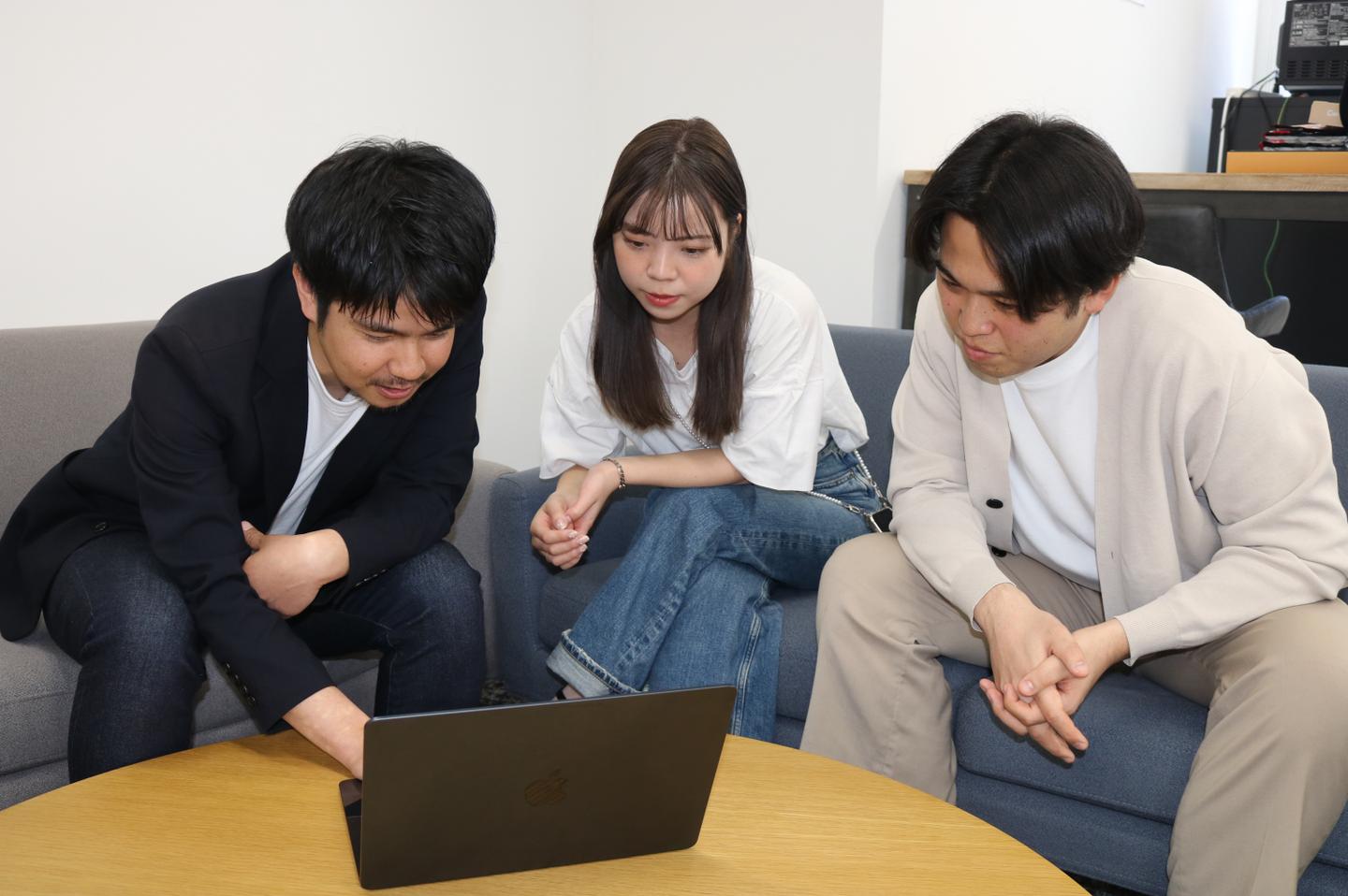 第二新卒！美容トレンド×SNS 少数精鋭で自由度高めのマーケポジション - 株式会社iHackのWebマーケティングの採用 - Wantedly