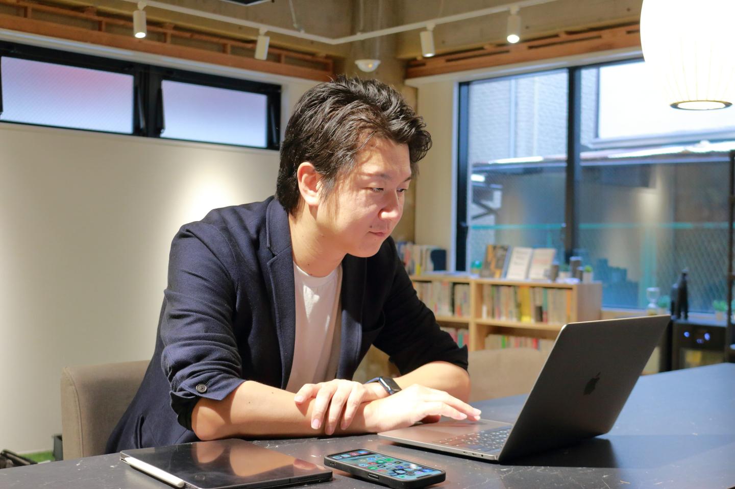 企業のAIコンサルやAI開発のプロジェクトマネジメントをお任せ - NABLASの事業開発の採用 - Wantedly