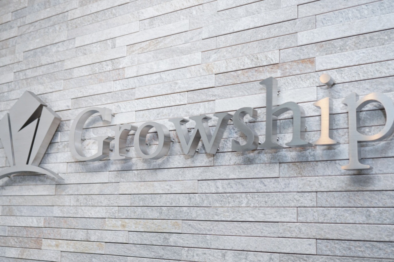 大阪｜エンジニアを支える営業へ。大阪本社でSES営業メンバー募集！ - 株式会社Growshipのセールス・事業開発の採用 - Wantedly